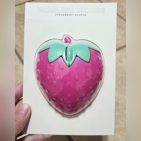 Vivitar | Computers, Laptops & Parts | Vivitar Strawberryshaped ...